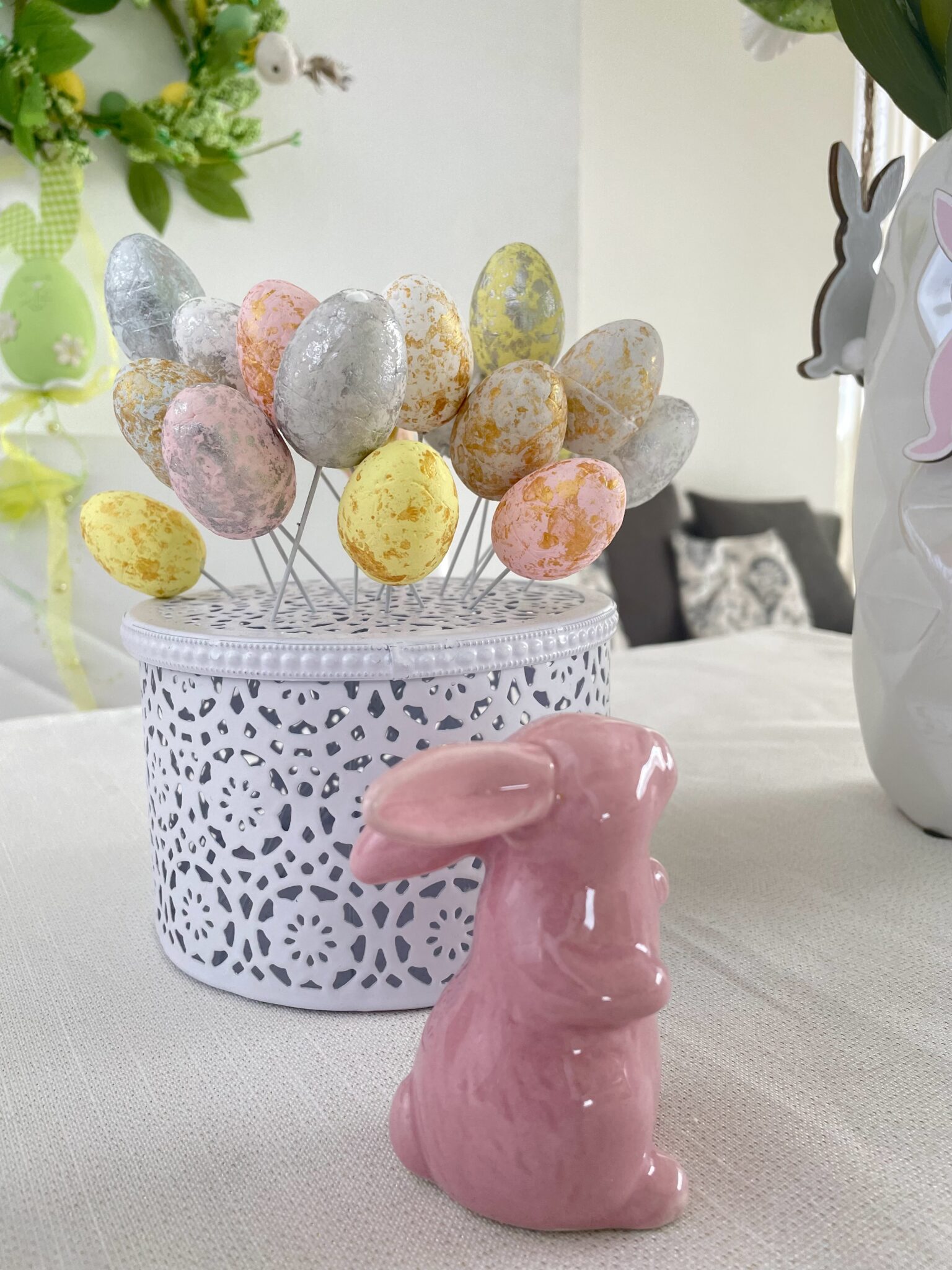Celebrate the Season with Festive Spring Easter decorations ideas!